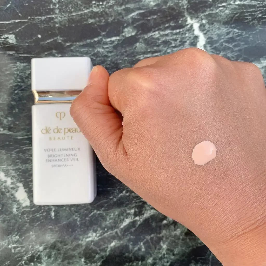 Shiseido Clé de Peau Beaute Voile Lumineux Brightening Makeup Base ...